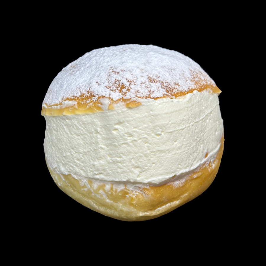 Maritozzo alla panna montata - il dolce della tradizione romana ...